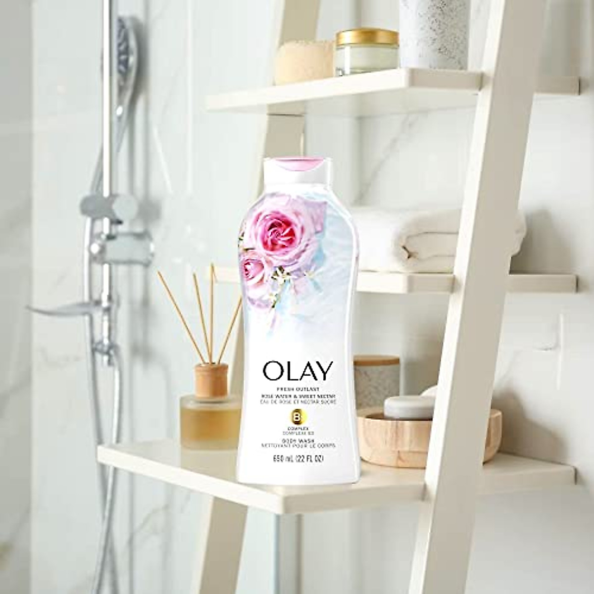 Olay Fresh Outlast Body Wash with B3, Rose Water and Sweet Nectar, 22 Fl Oz (Pack of 4)