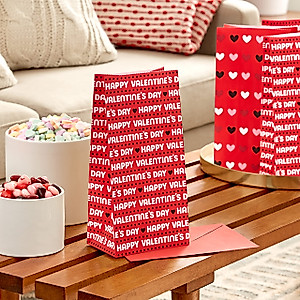 Hallmark Valentine's Day Paper Treat Sacks (30 Bags: "Happy Valentine's Day," Hearts) for Classroom Parties, Valentines, Kids, Coworkers