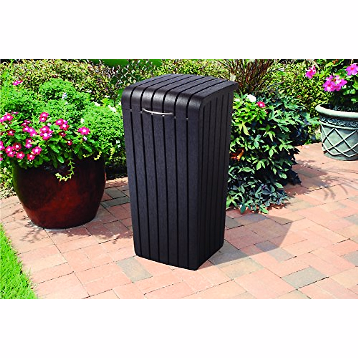 Keter Copenhagen 32 Gallon Resin Large Trash Can with Lid for Patio and Outdoor Kitchen, Brown