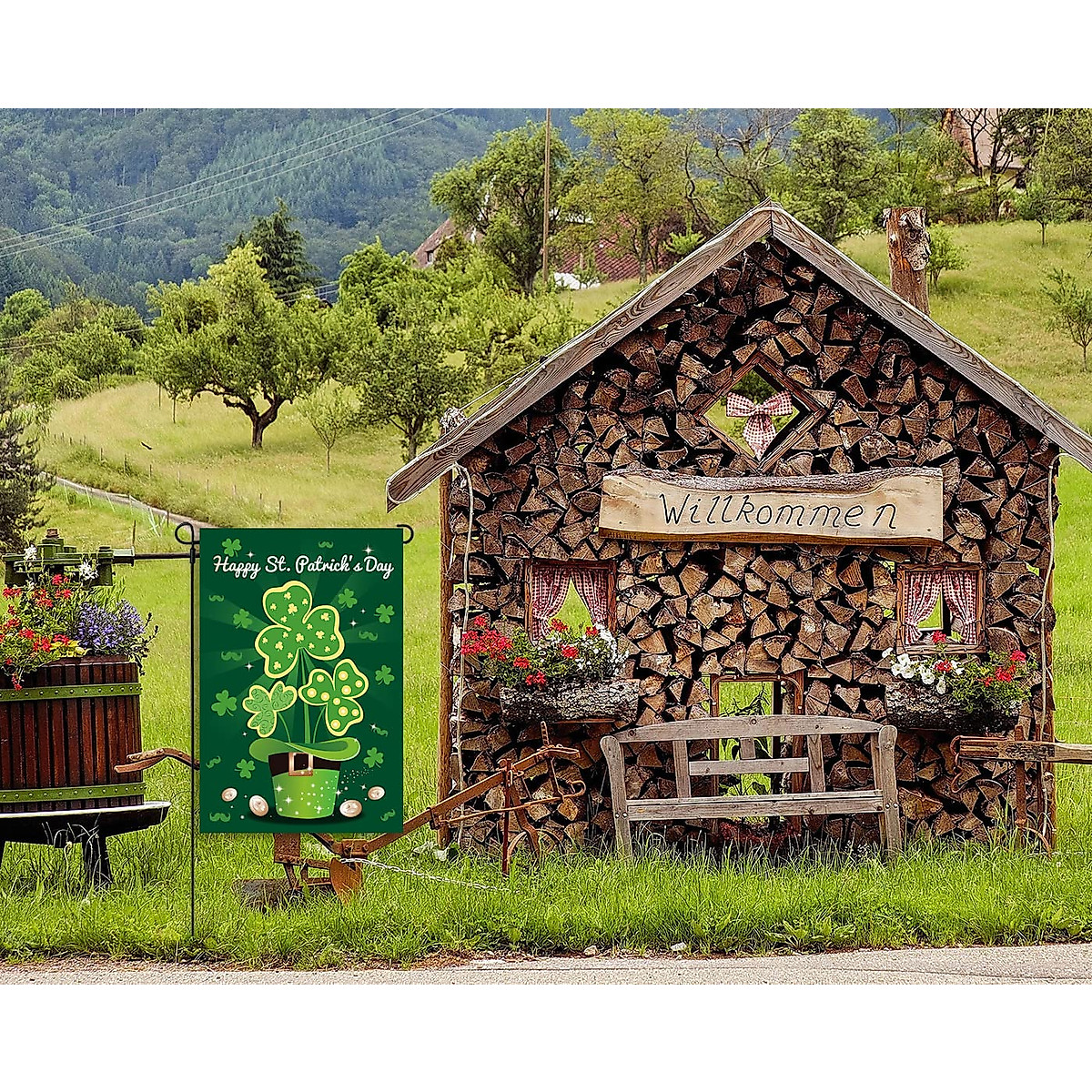 CAVLA Happy St. Patrick's Day Garden Flag Shamrock Leprechaun Hat Decorative Irish Yard Flags Double Sided 12 x 18 Inch Saint Patrick's Day Lucky Day Outdoor Garden Lawn Farmhouse Decorations