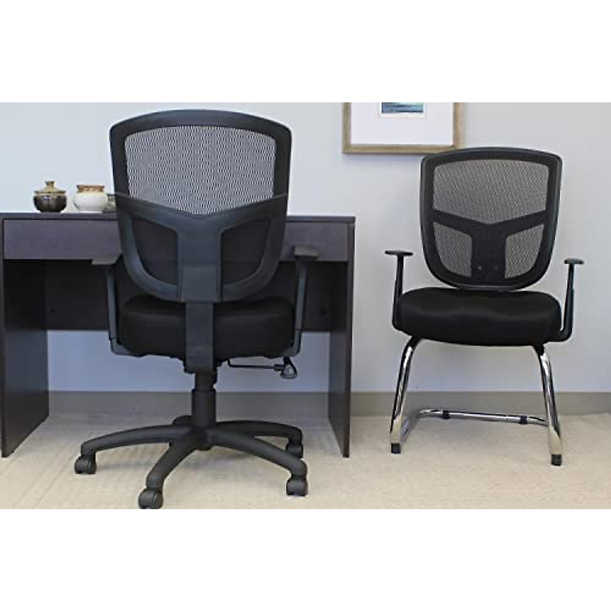 Boss Office Products (BOSXK) Contract Task Chair with Synchro-Tilt Mechanism, Black