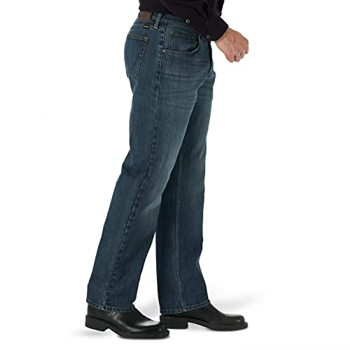 Wrangler Men's Free-to-Stretch Relaxed Fit Jean, Marine, 36W x 30L