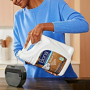 Roomba Combo J7+ w/ Bona Hardwood Solution