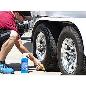 Meguiar's M5716SP Marine/RV Vinyl & Rubber Cleaner & Protectant - 16 Oz Spray Bottle