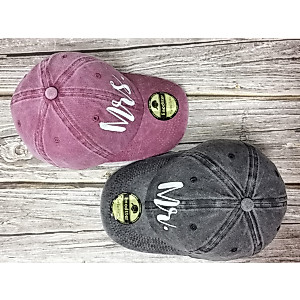 Enodtter Mr and Mrs Hats, Hubby Wifey Embroidered Bride Groom Matching Baseball Caps, Newlywed Honeymoon and Wedding Gift for Couples, Bridal Gift