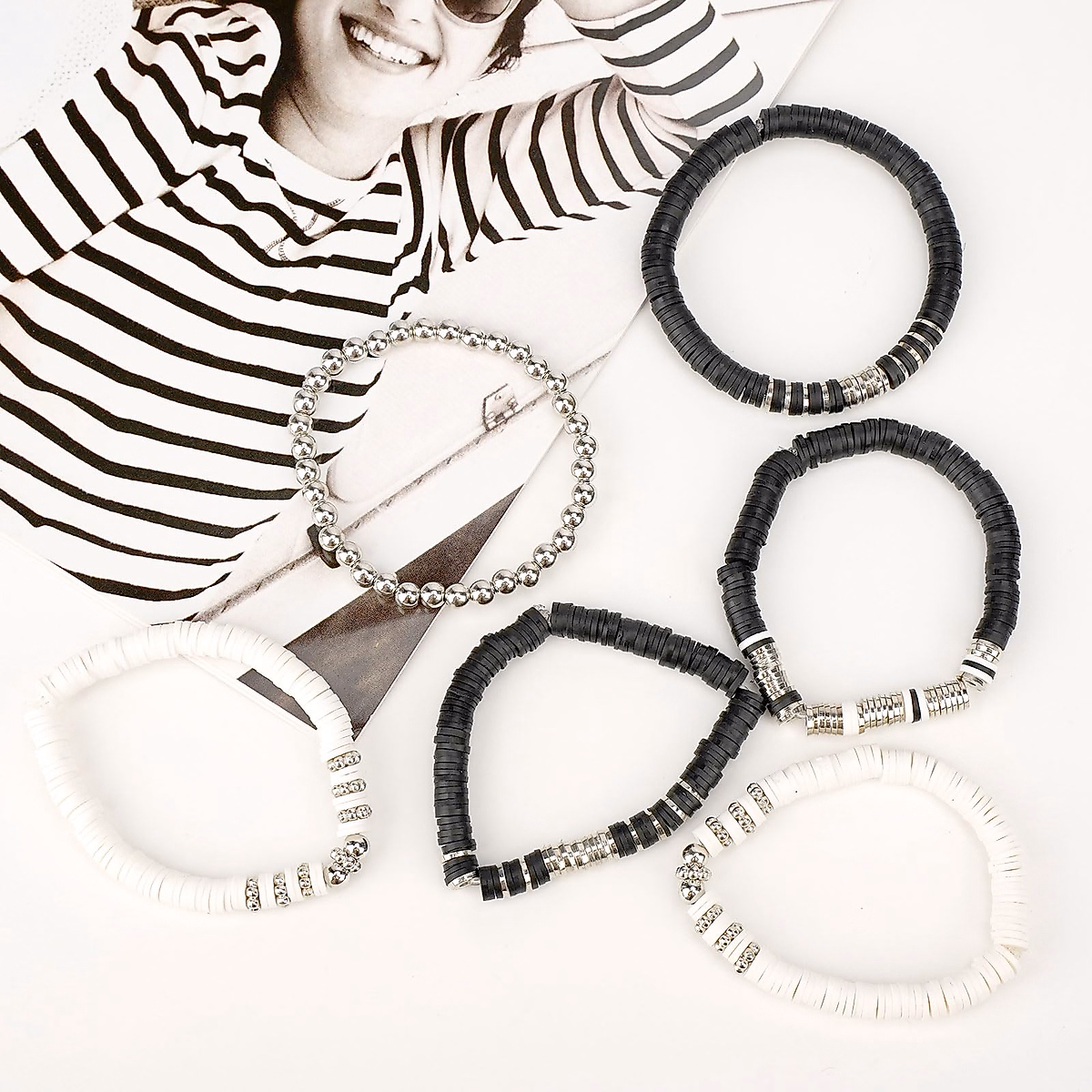 Gionlion 3000 Pcs Clay Beads Bracelets for Women, Bracelet Making kit Golden Beads for Jewelry Making, Charms Bracelet Kit DIY Arts and Crafts Birthday Gifts Preppy