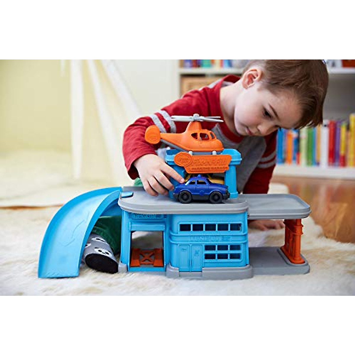 Green Toys Parking Garage - 5 Piece Pretend Play, Motor Skills, Language & Communication Kids Role Play Toy Playset. No BPA, phthalates, PVC. Dishwasher Safe, Recycled Plastic, Made in USA.