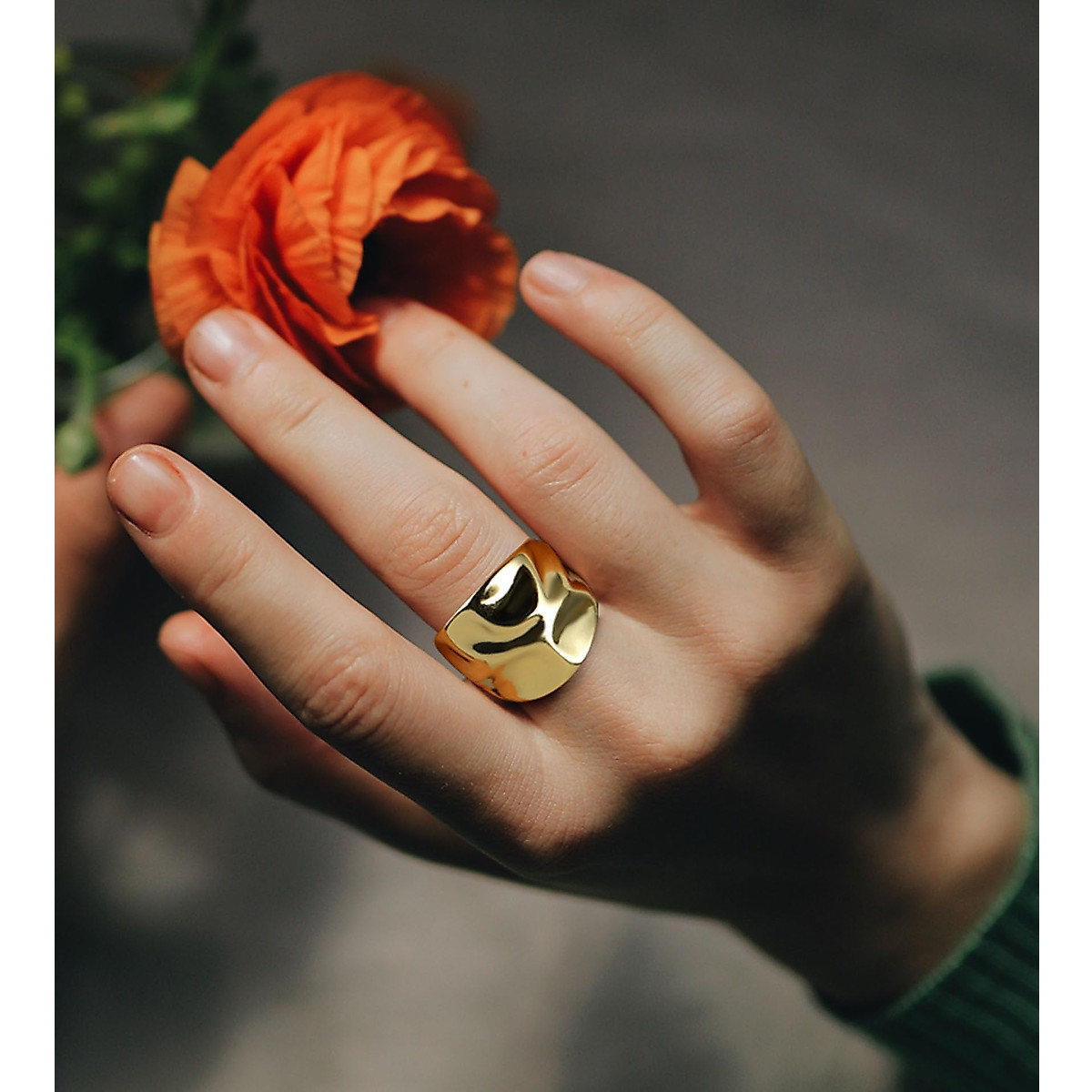 Aprilery Gold and Silver Rings for Women, Fashion 18K Gold Plated Chunky Statement Ring Band Dome Mask Design Cocktail Costume Jewelry for Her (Gold - Dome, 10)