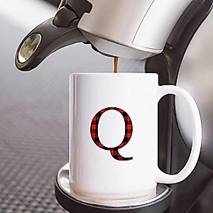 Yelolyio English Alphabet Letter Coffee Mugs, Christmas Black Red Buffalo Plaid Monogram Letter Q Mug, Any Letter Floral Alphabet Coffee Cup For Her Birthday Christmas Mothers Day Coffee Mug 15oz