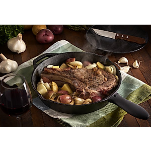 Cast Iron Skillet - 12 Inch Versatile and Durable Cast Iron Pan - Multi Use Premium Quality Kitchen Pans - Pre-Seasoned Round Big Frying Pan for Oven, Grill, Stove, Oven