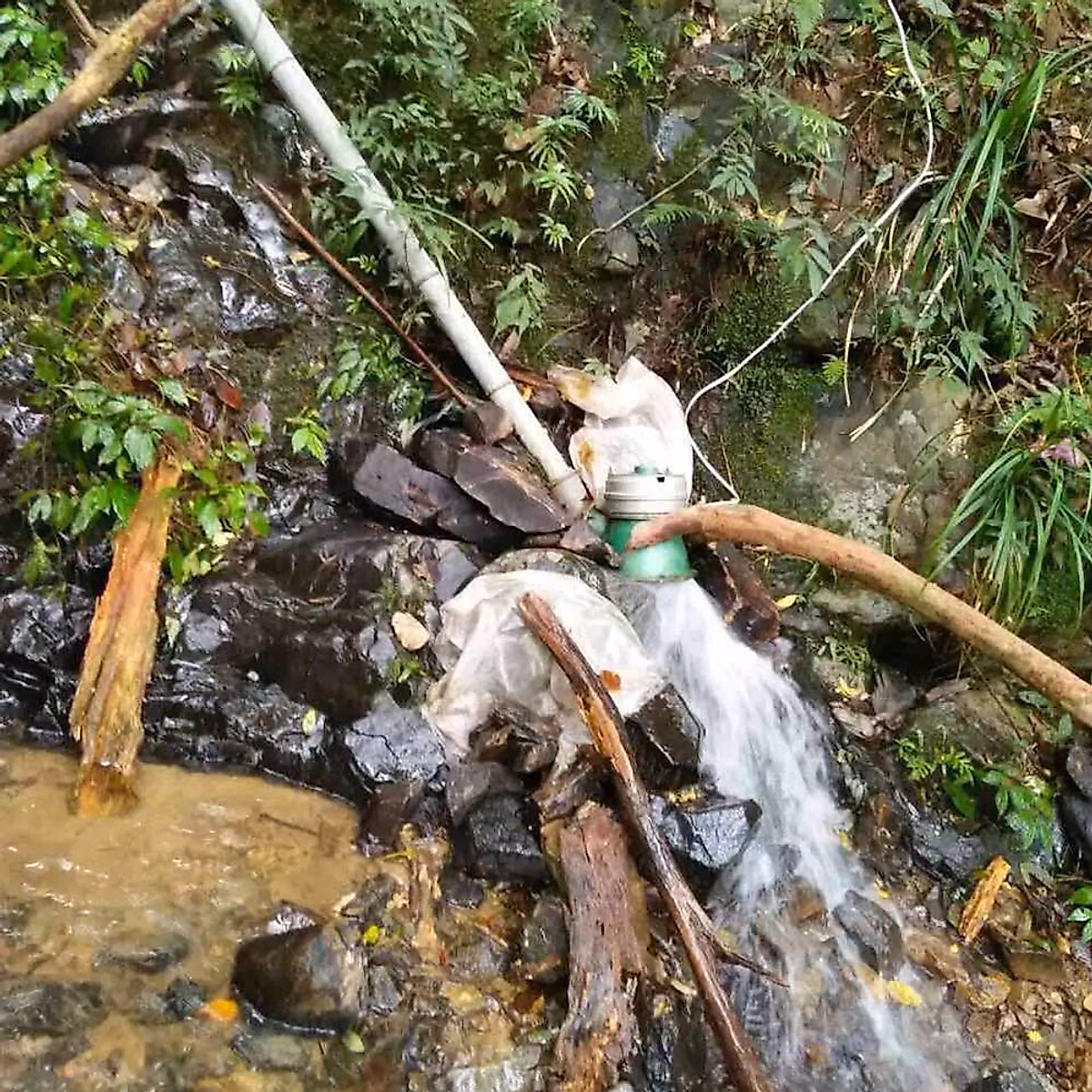 QIZHI Micro Hydro Water Turbine Generator US Plug for Household Lighting TV Electric Furnace ect US Stock（110V 500W）