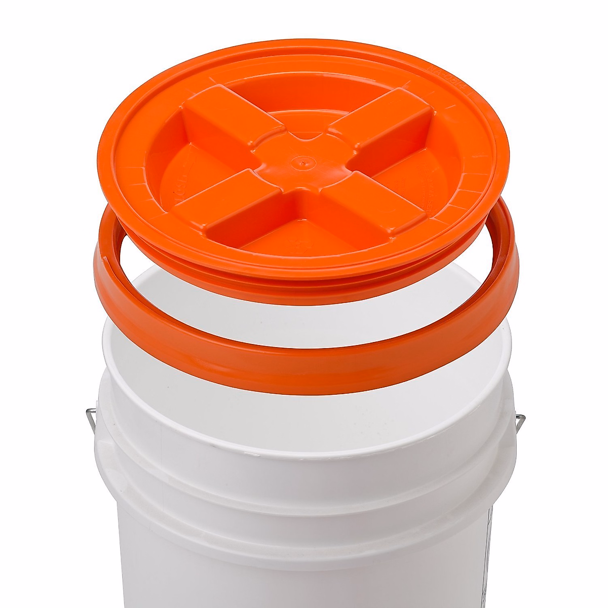 One Orange 5 Gallon Bucket with Orange Gamma Seal Lid (Threaded Lid with Gasket)