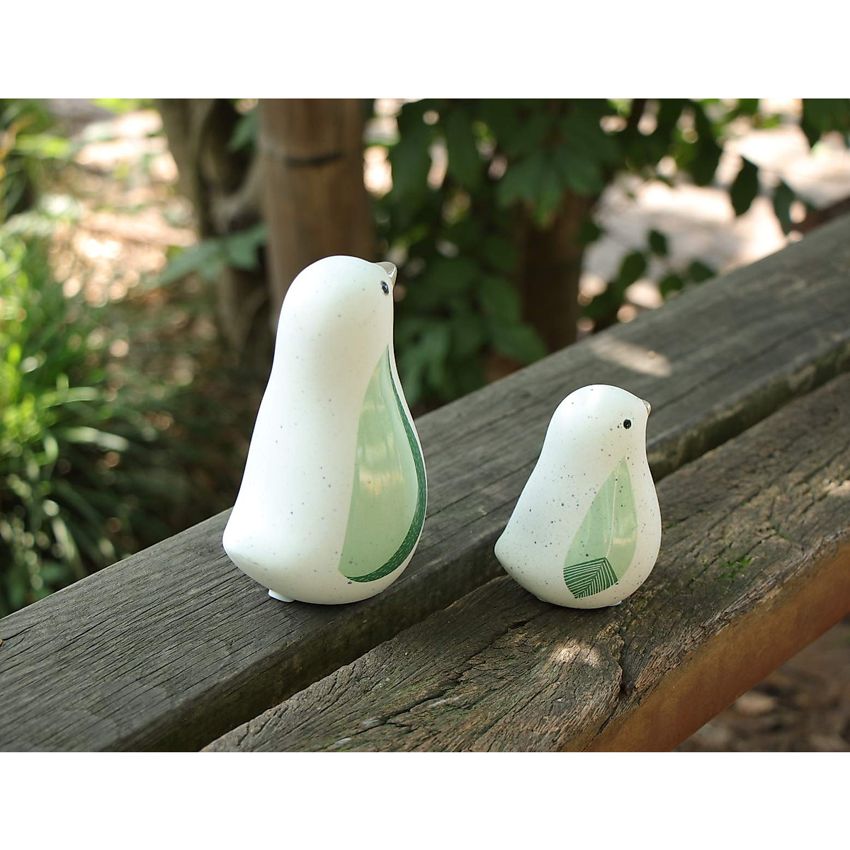 Unique Sitting Birds Figurines with Green Leaf Wings , Animal Statues, Home Garden Décor Tabletop Ornament A (Set of 2)
