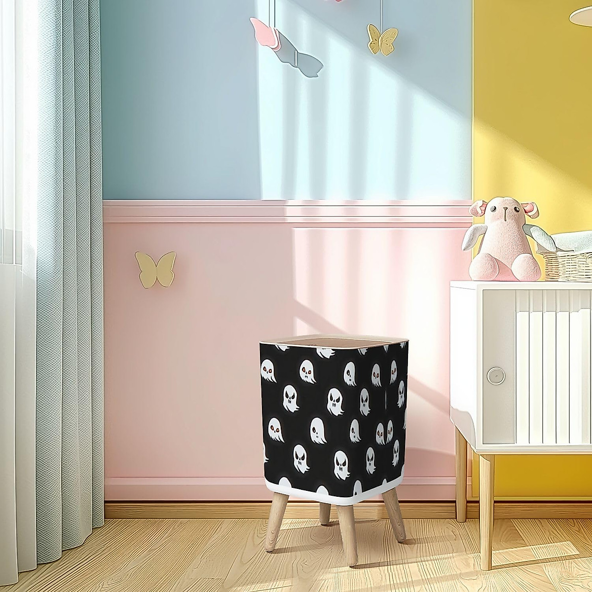 LGCZNWDFHTZ Small Trash Can with Lid Ghost Icons Halloween Seamless Pattern Wastebasket with Press Cover Dog Proof Garbage Can Waste Bin for Kitchen Bathroom Nursery 2.6 Gallon