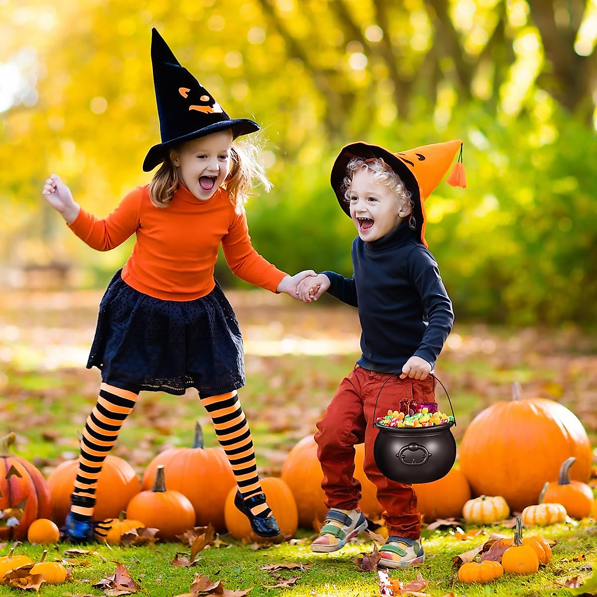 Hemoton Black Plastic Candy Cauldron Kettles with Handle Set, Included 7.7" Cauldron Candy Kettles, 6 Pcs 3.1"Small Cauldron, 6 Pcs Halloween Eyeballs Horror Party Favors Supplies Decoration