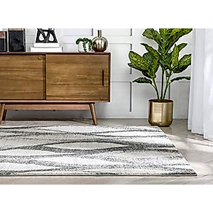 Well Woven Lisbon Toro Modern Ogee Geometric Ivory 7'10" x 9'10" Area Rug