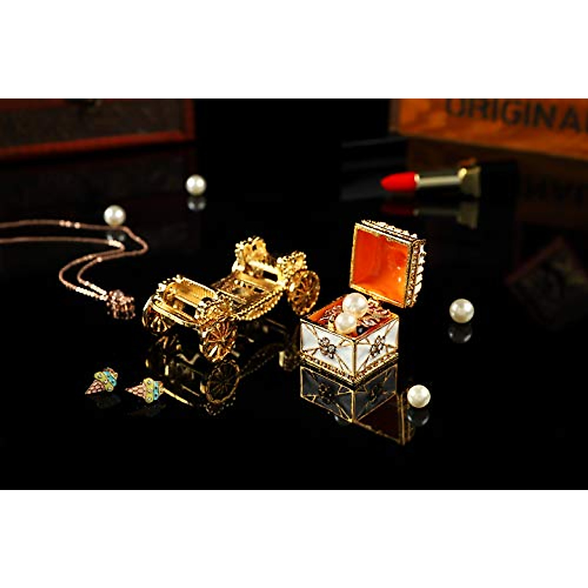 QIFU Decorative Enameled Royal Carriage Style Hinged Trinket Box, Sparkling Crystal Ornaments for Home Decor, Unique Gift for Family