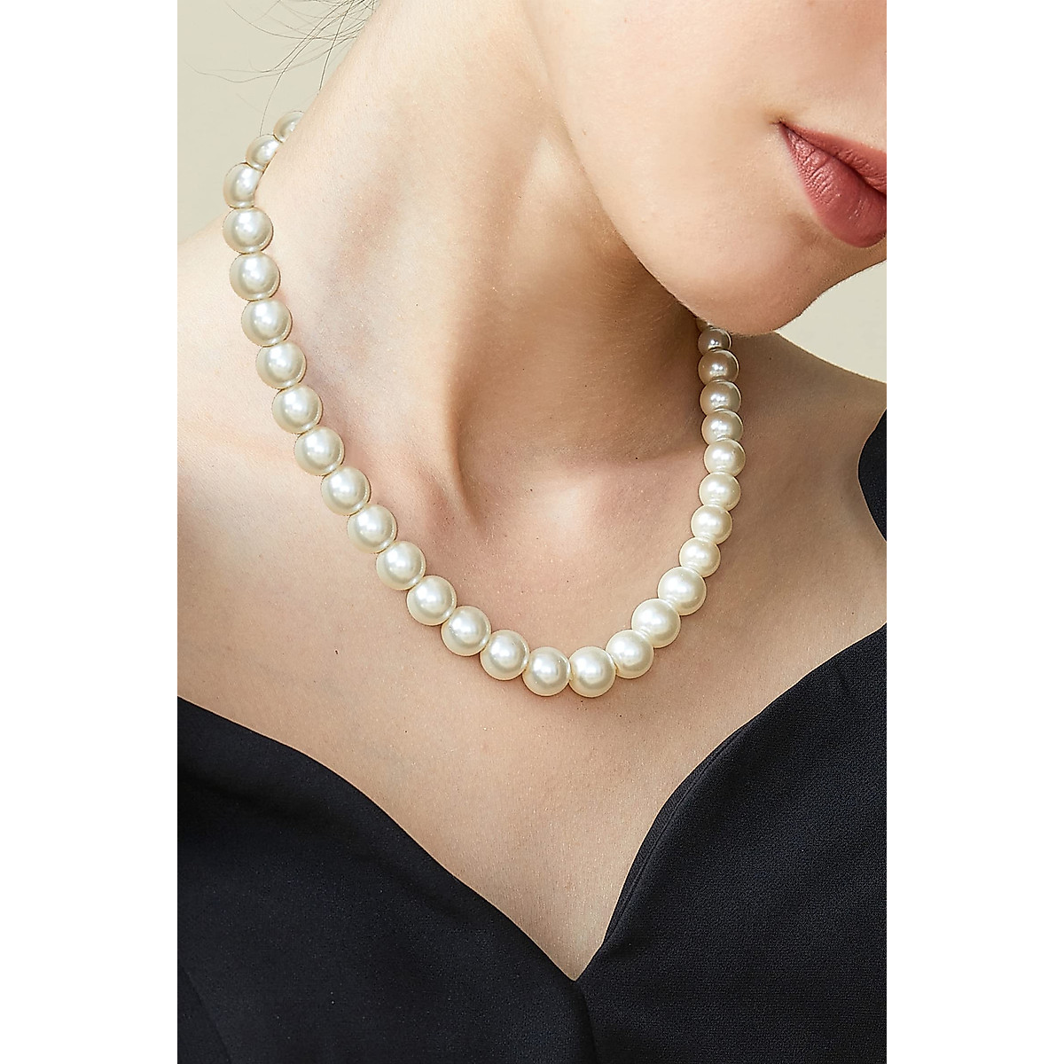 BABEYOND Round Imitation Pearl Necklace Wedding Pearl Necklace for Brides