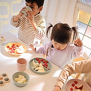 mushie Silicone Suction Plate | BPA-Free Non-Slip Design (Daffodil)