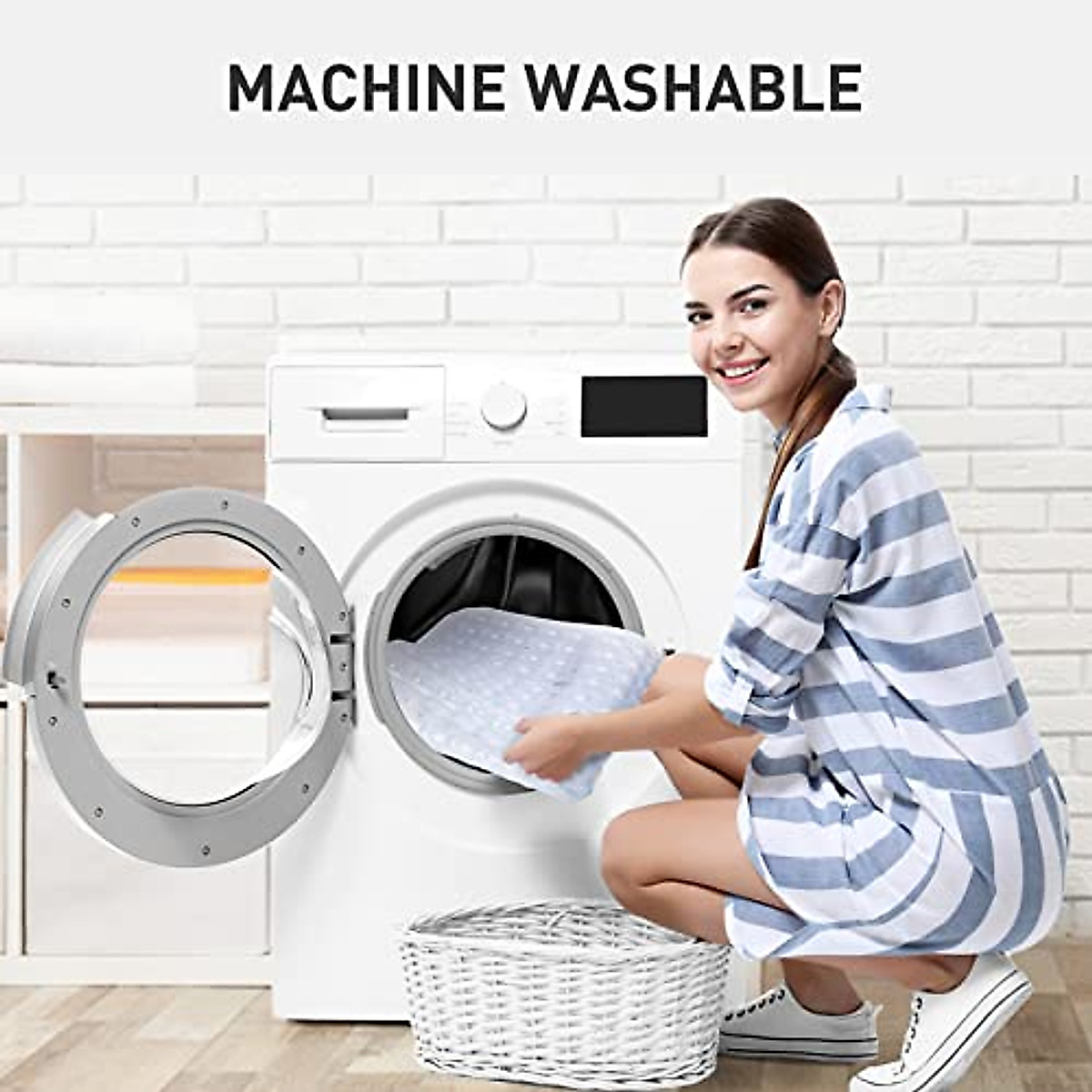 XIYUNTE Large Square Shower Mat Non Slip - 27x27inch Shower Mats for Showers Anti Slip - Square Shower Stall Mat for Shower Floors | Secure Suction Cups and Drain Holes - Machine Washable - Clear