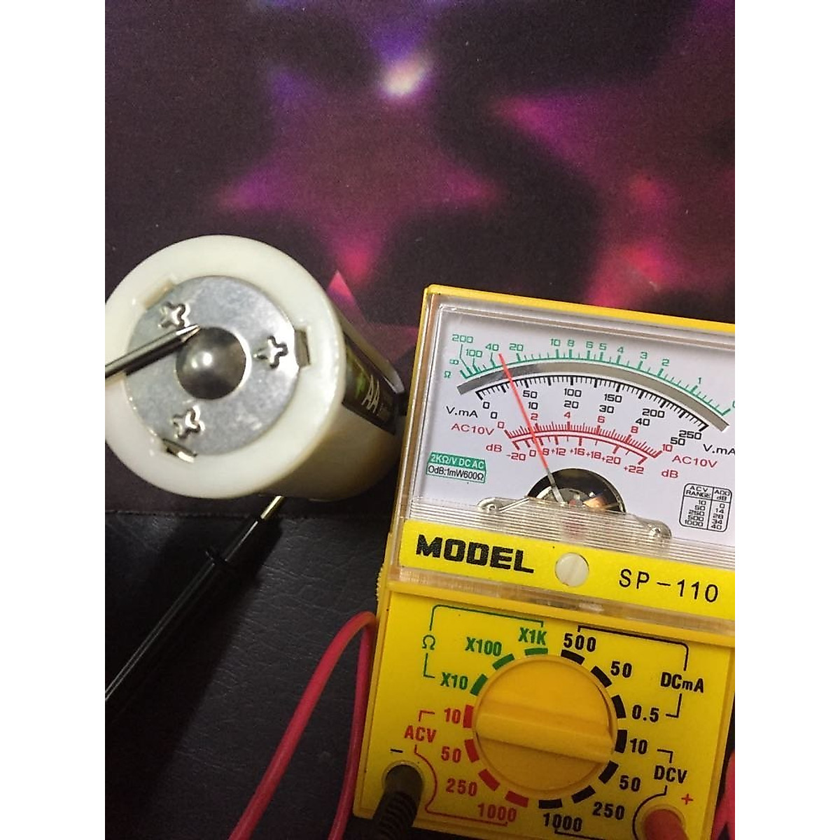 Whizzotech Parallel AA to D Battery Adapters Holder 1.5V Output Case Box 3 AA to 1 D Converter Pack of 8 (Yellow)