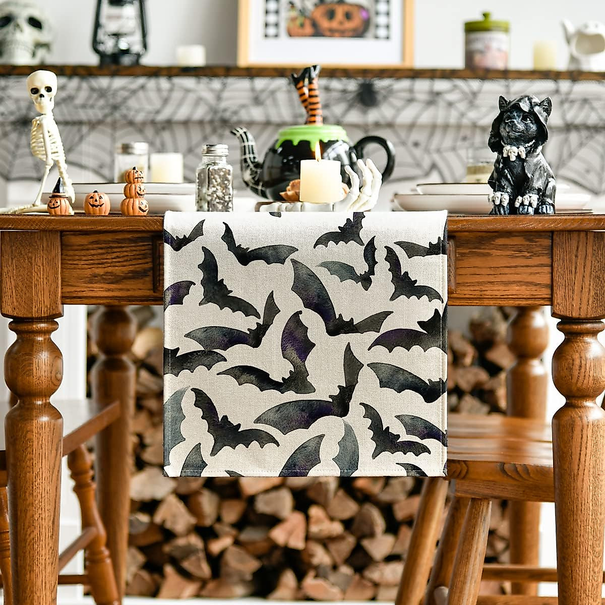 Artoid Mode Silhouette Black Bats Halloween Table Runner, Fall Kitchen Dining Table Decoration for Home Party Decor 13x72 Inch