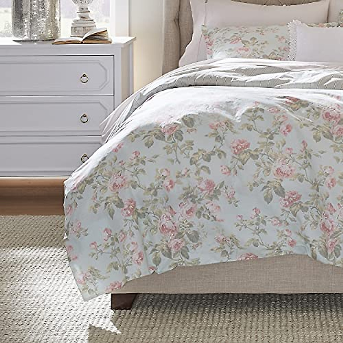 Laura Ashley Home - Twin Duvet Cover Set, Reversible Cotton Bedding with Matching Sham, Breathable Home Decor for All Seasons (Madelynn Blue, Twin)