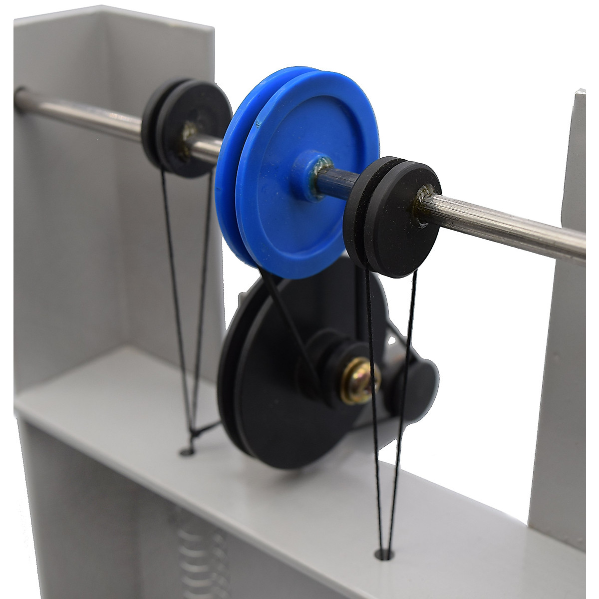 Force Oscillation and Resonance Demonstration Kit - Explore The Physics of Vibrations, Force, Energy Transfer, Motion and More - Eisco Labs