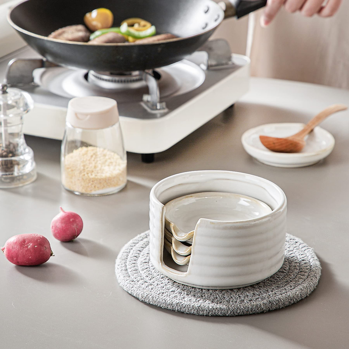 Ceramic Spoon Rest,Spoon Holder,Soy Sauce Dishes with Holder for Kitchen,Household Dipping Sauce Dishes Set, Side Dishes,LIUCUON Kitchen Basics,Set of 4 Kitchen Accessories For Utensils (cream)