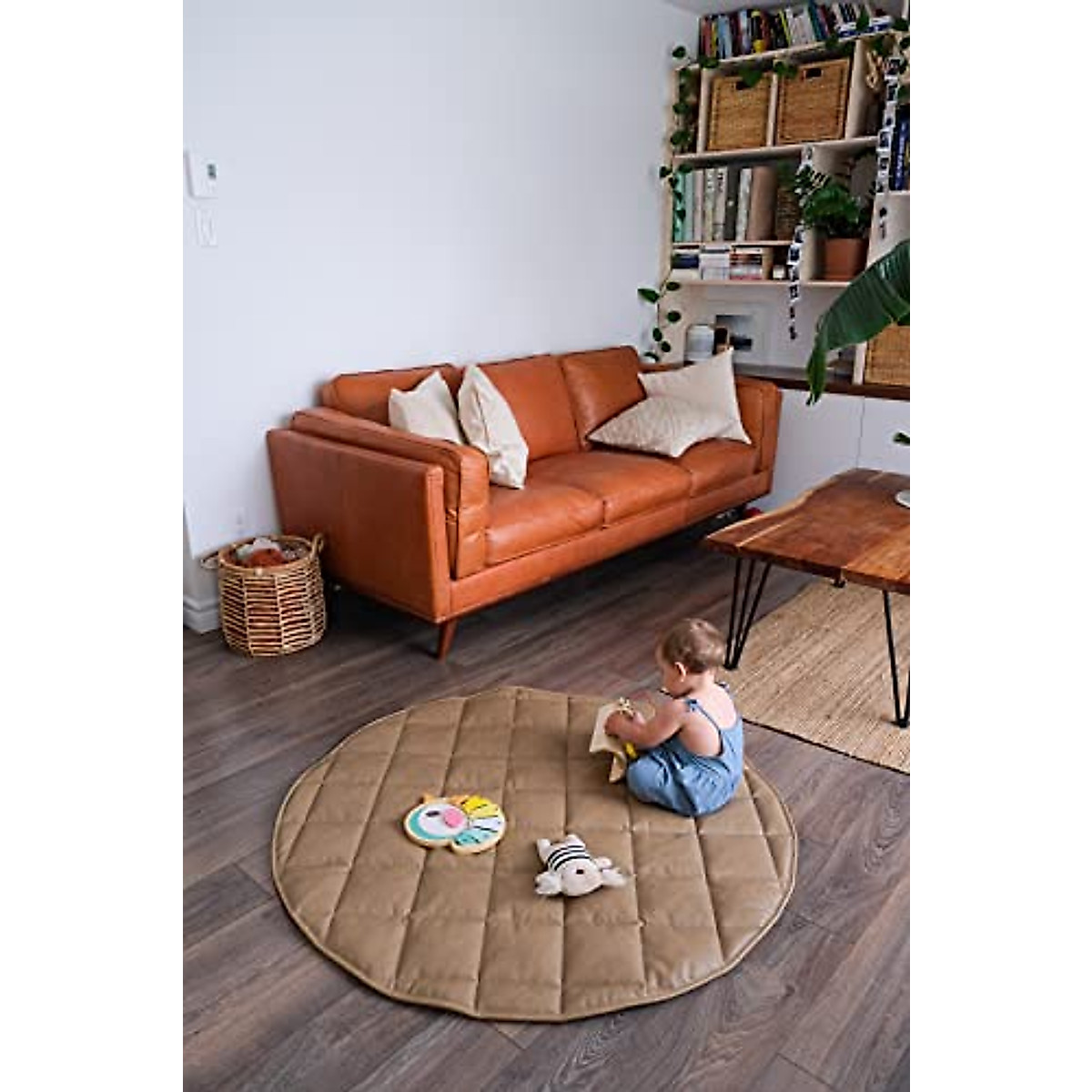 Uniklook Padded Quilted Leather Round 47" 120cm Play mat | Indoor Outdoor | Reversible Tan + Cream | Timmy Time Mat Crawling Play Time | Waterproof Baby Infant Floor Mat (Tan + Cloud)