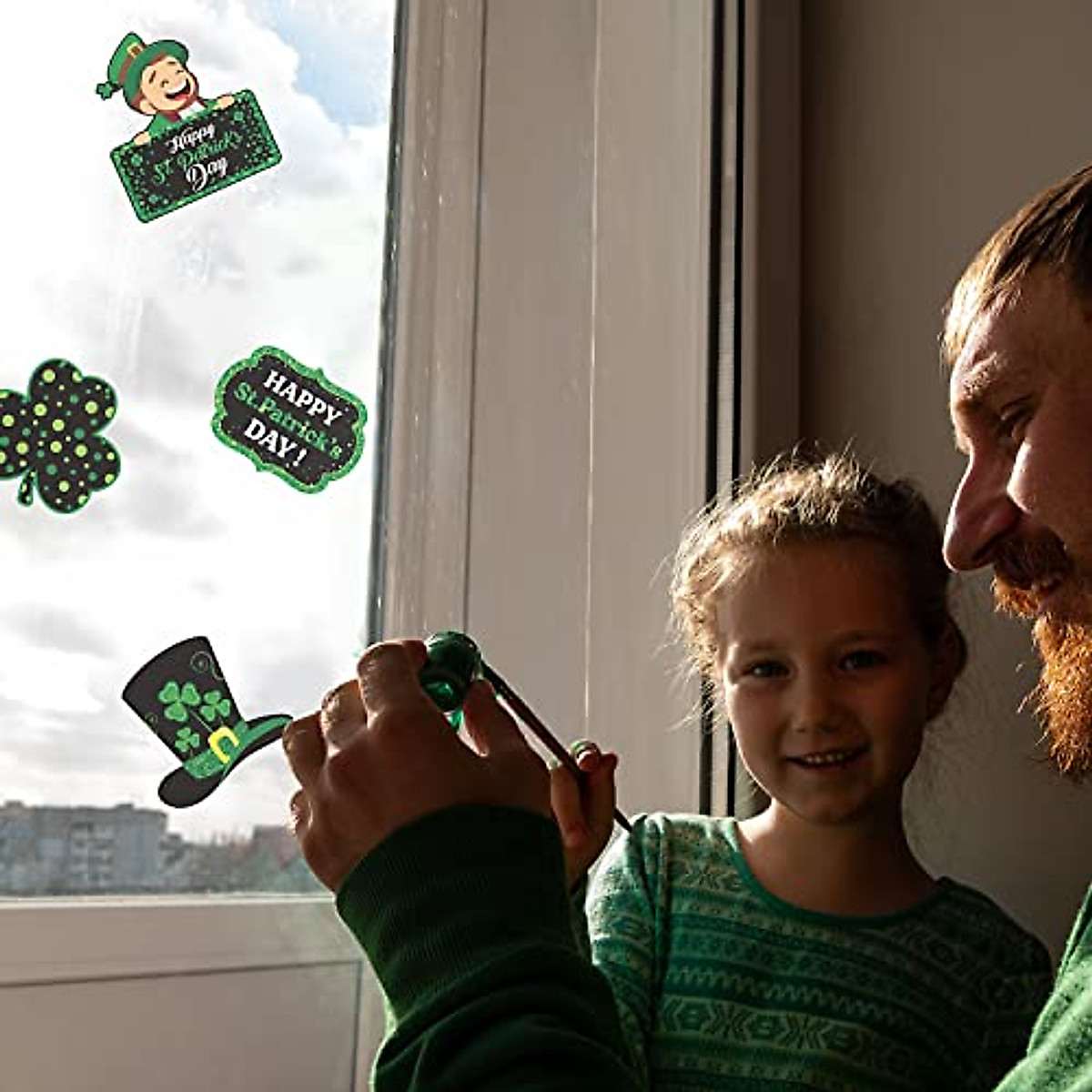 St Patrick's Day Door Banner Decoration Hanging Welcome Signs Door Banner Green Shamrock Car Hat Leprechaun Hanging Door Decor Happy St Patrick's Home Decor Paper Banner for Home Outdoor Indoor