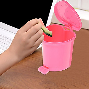 Luxshiny 2pcs Strawberry Trash Can Cute Mini Countertop Trash Can with Lid Kawaii Small Garbage Can Plastic Waste Bin Wastebasket for Car Office Bedroom Kitchen Decor