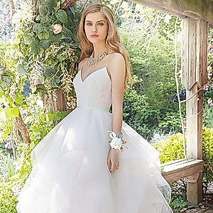 Spirit Up Art 2Pcs Ivory White Rose Wrist Corsage and Boutonnieres Set Groom Groomsman Corsages Bridal Girls Artificial Wristlet Flower for Wedding Ceremony Anniversary Formal Dinner Party Prom Decor