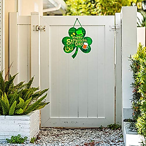 SICOHOME St. Patrick's Day Decoration,9.5"x 10" Happy St. Patrick's Day Door Sign,Shamrock Shaped Hanging Sign for Party Supplies Home Window Wall Farmhouse Indoor Outdoor Decor