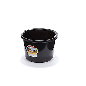 Little Giant® Plastic Animal Feed Bucket | Round Plastic Feed Bucket with Metal Handle | Made in USA | 8 Quarts | Black