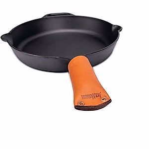 Alta Andina Leather Skillet Handle Cover | Rustic Copper Rivets | Vegetable Tanned Leather Hot Handle Holder for Cast Iron Skillets & Cookware (Brown – Miel)