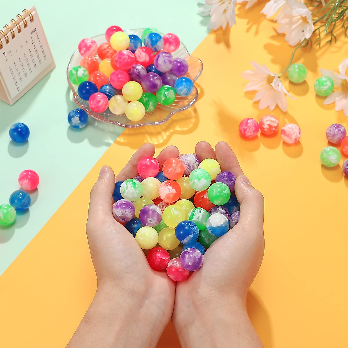 Zhanmai 250 Pcs Small Bouncy Balls 0.78 Inch/ 20 mm Rubber High Bouncing Balls Cloud Bouncy Balls Party Favors for Boys and Girls Neon Swirl Bouncing Balls for Game Prizes Vending Machines