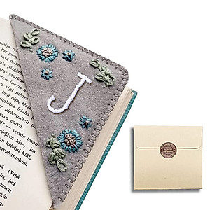 Personalized Hand Embroidered Corner Bookmark,Felt Triangle Page Stitched Corner Handmade Bookmark,Unique Cute Flower Letter Embroidery Bookmarks Accessories for Book Lovers (Winter,J)