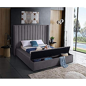 Meridian Furniture Kiki Collection Modern | Contemporary Velvet Upholsterd Bed with Channel Tufting, Siderails and Footboard Storage Compartments, King, Grey