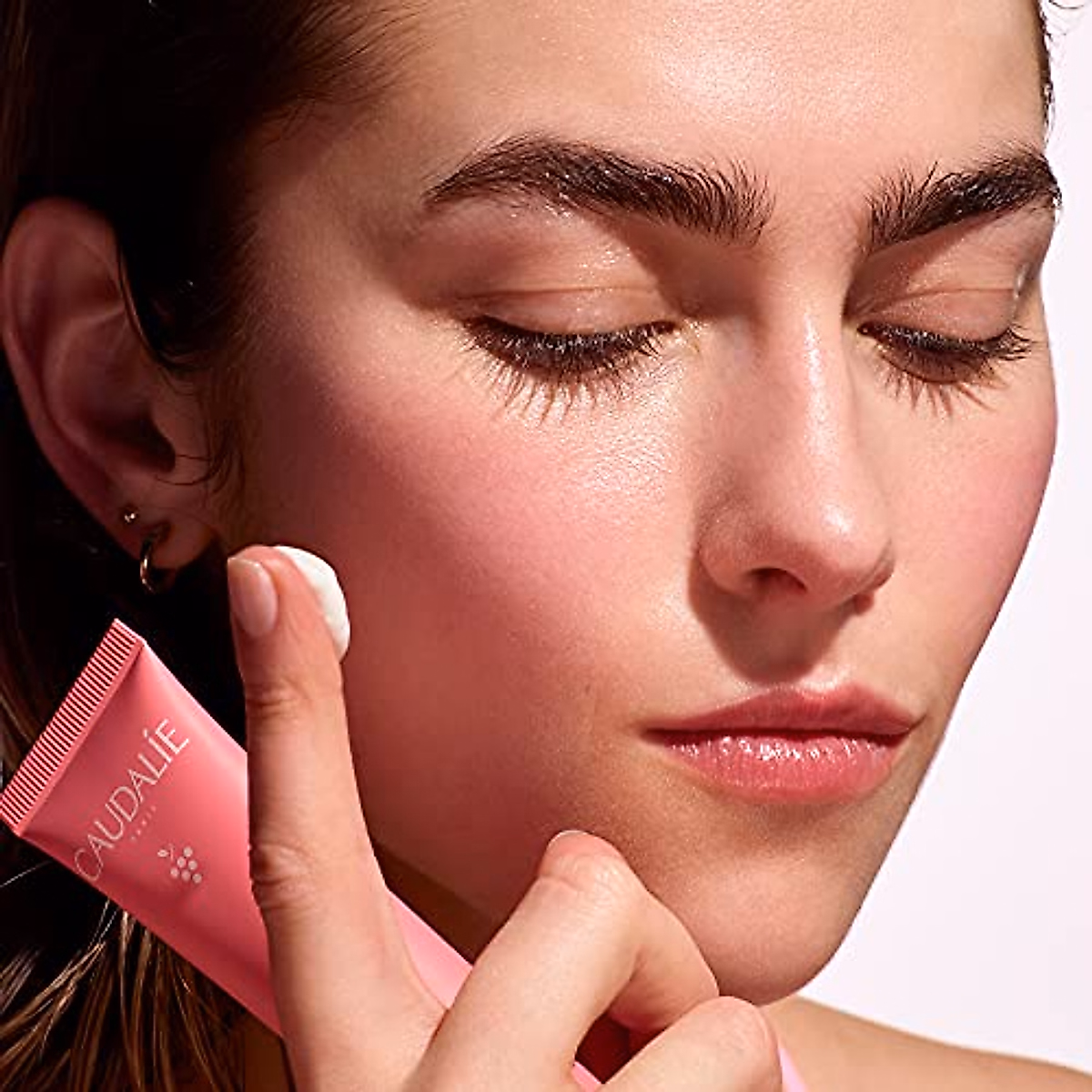 Caudalie Vinosource Hydra Moisturizing Sorbet, Lightweight Moisturizer, Soothing, Hydrating and Suitable for Sensitive Skin, 1.3 Ounce