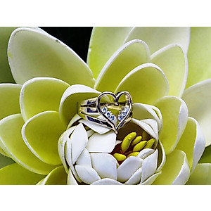 Dazzlingrock Collection 0.18 Carat (ctw) 18K Round White Diamond Cocktail Heart Right Hand Ring, Yellow Gold, Size 5