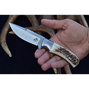 Knives Ranch Handmade All-Rounder Damascus Steel 7-1/2" Knife with Red Stag Antler Handle and Heavy-Duty Cow Leather Horizontal Carrying Cowboy Style Sheath (2142-SG)