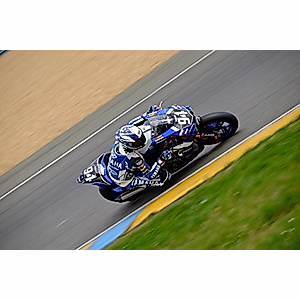 Fujifilm X-T10 Black Mirrorless Digital Camera Kit with XC16-50mm F3.5-5.6 OIS II Lens (Old Model)