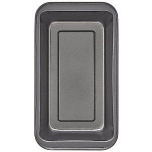 Amazon Basics Baking Bread Loaf Pan, 9.5 x 5 Inch, Set of 2