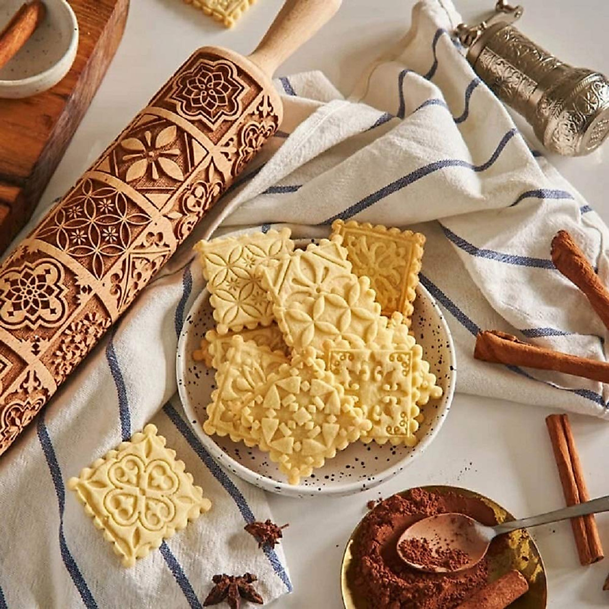 Zozulialia Xmas Christmas Wooden Rolling Pins with Flower Embossing, Snowflake Embossed Natural Wood Carved Engraved Rolling Pin for Baking Embossed Cookies