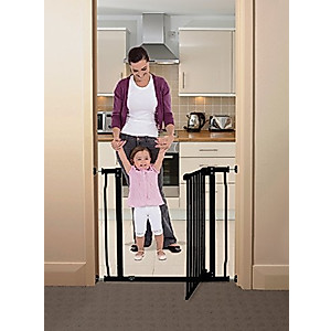 Dreambaby Liberty Baby Safety Gate - with Smart Stay Open Feature (29.5-33 inches)