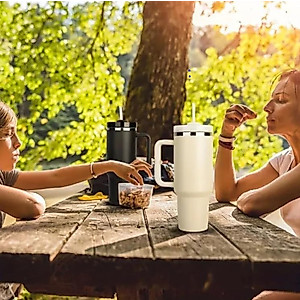 40 Oz Muggs Tumbler with Lid Handle Straw, 304 Stainless Steel Double-layer Vacuum Auto Cup Outdoor large Capacity Travel Mug Thermos Travel Coffee Mug for Home, Office (White)