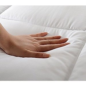 Cheer Collection Down Alternative Hypoallergenic Mattress Topper with Elastic Anchor Bands - Queen Size (60" x 80")