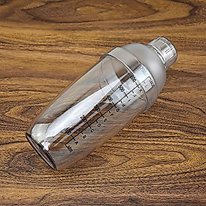 FEOOWV Plastic Cocktail Shaker, Hand Drink Mixer Boba Tea Shaker Cup with Scales,Bar Tool Transparent (24 oz / 700cc)