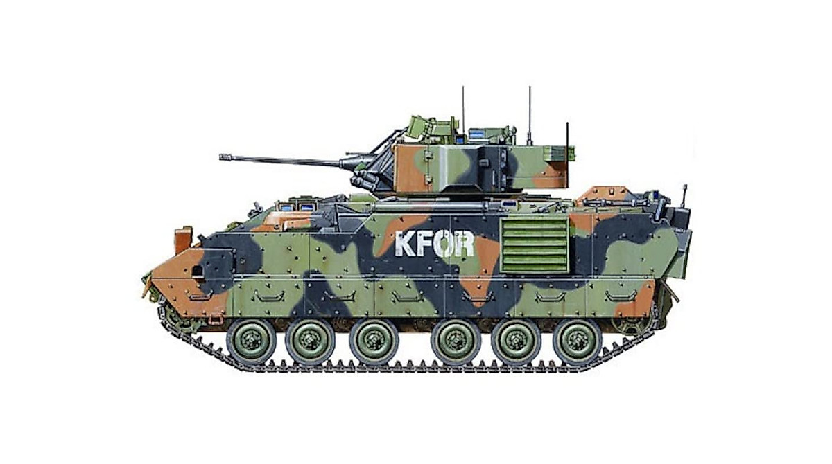 TAMIYA Desert Storm 1:35 U.S. M2 Bradley IFV Model Kit